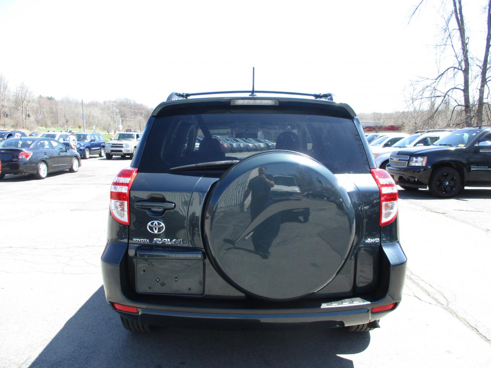 2010 Toyota Rav 4 base