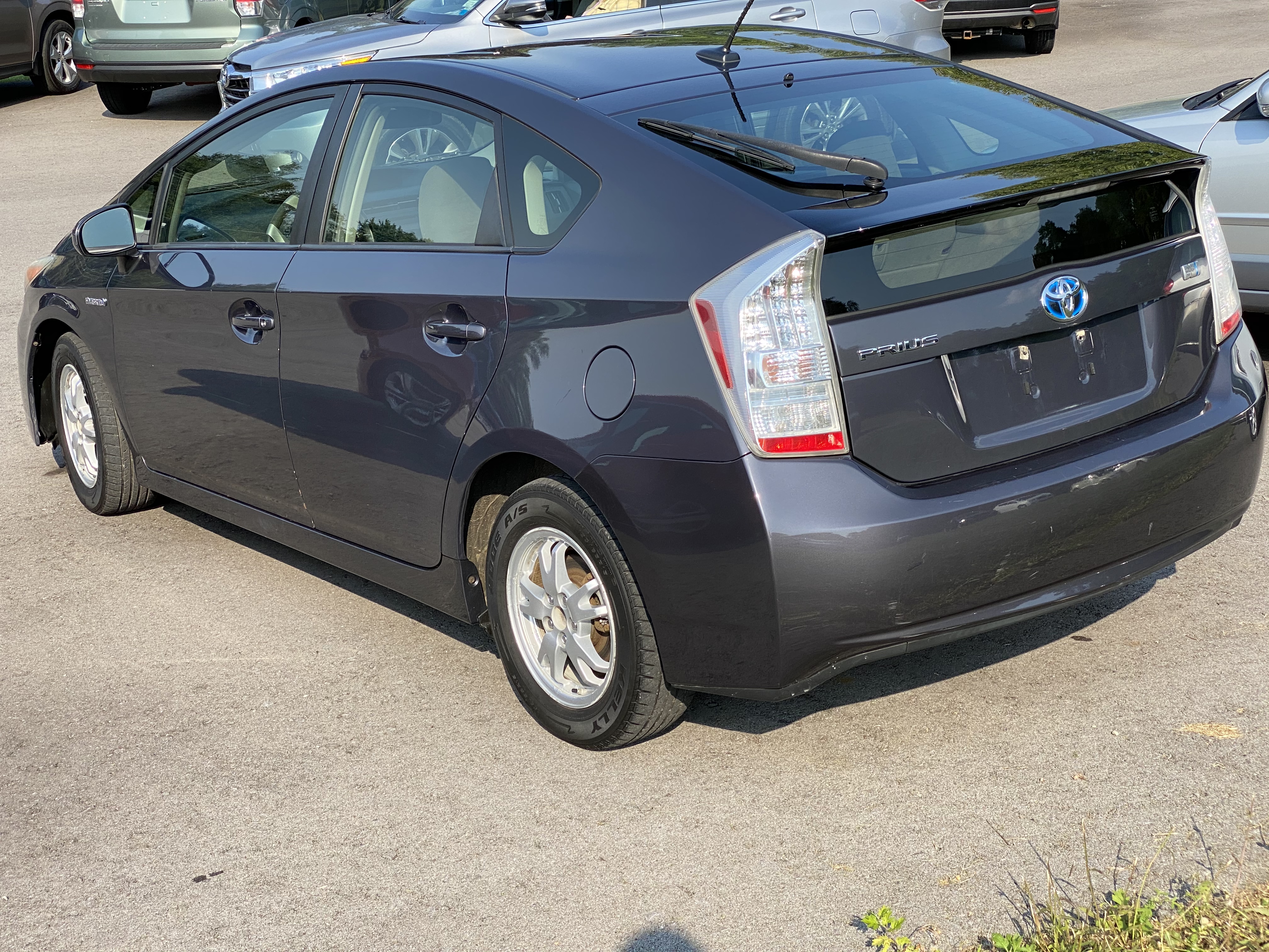 2010 Toyota Prius III