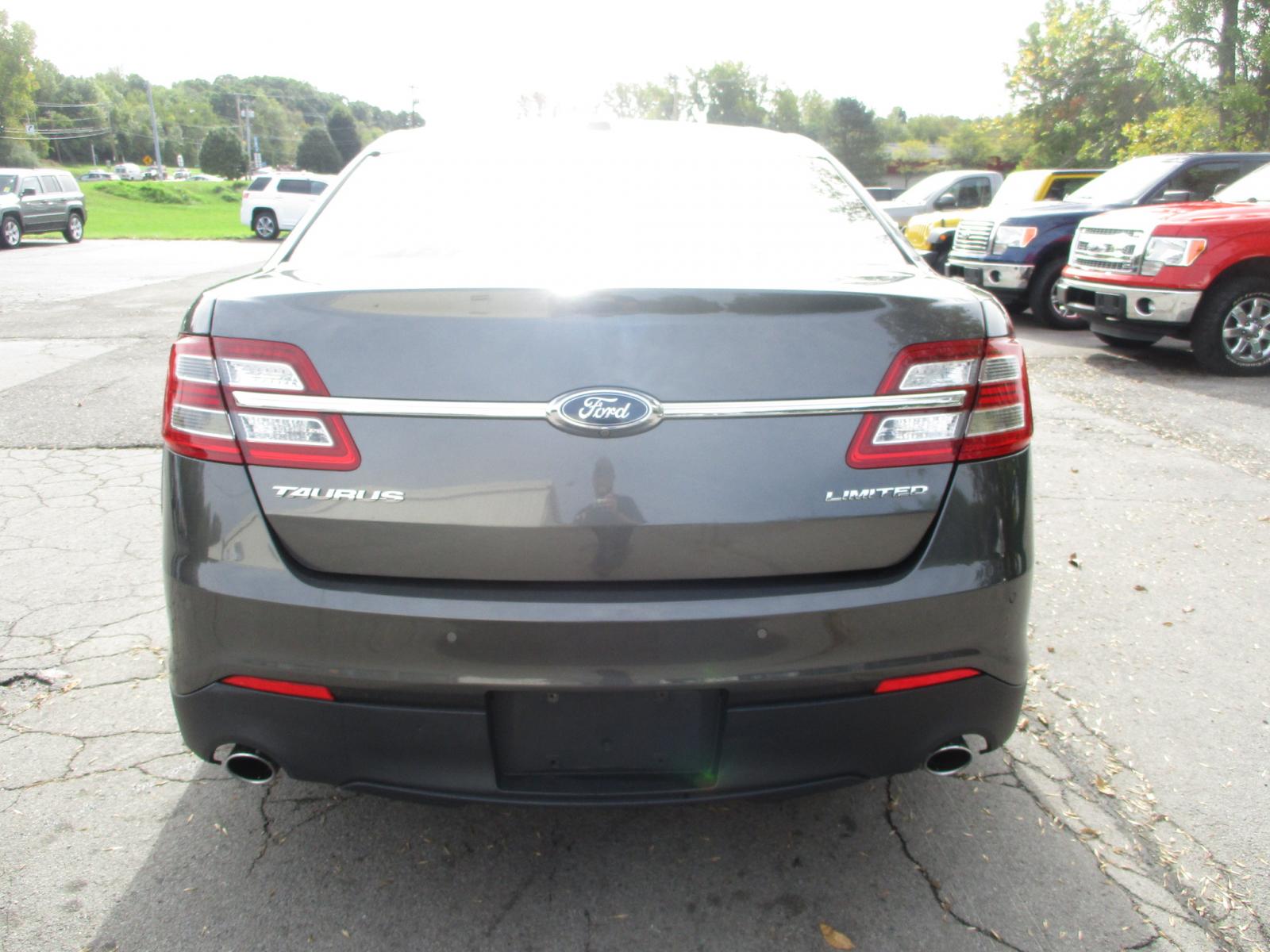 2015 Ford Taurus Limited