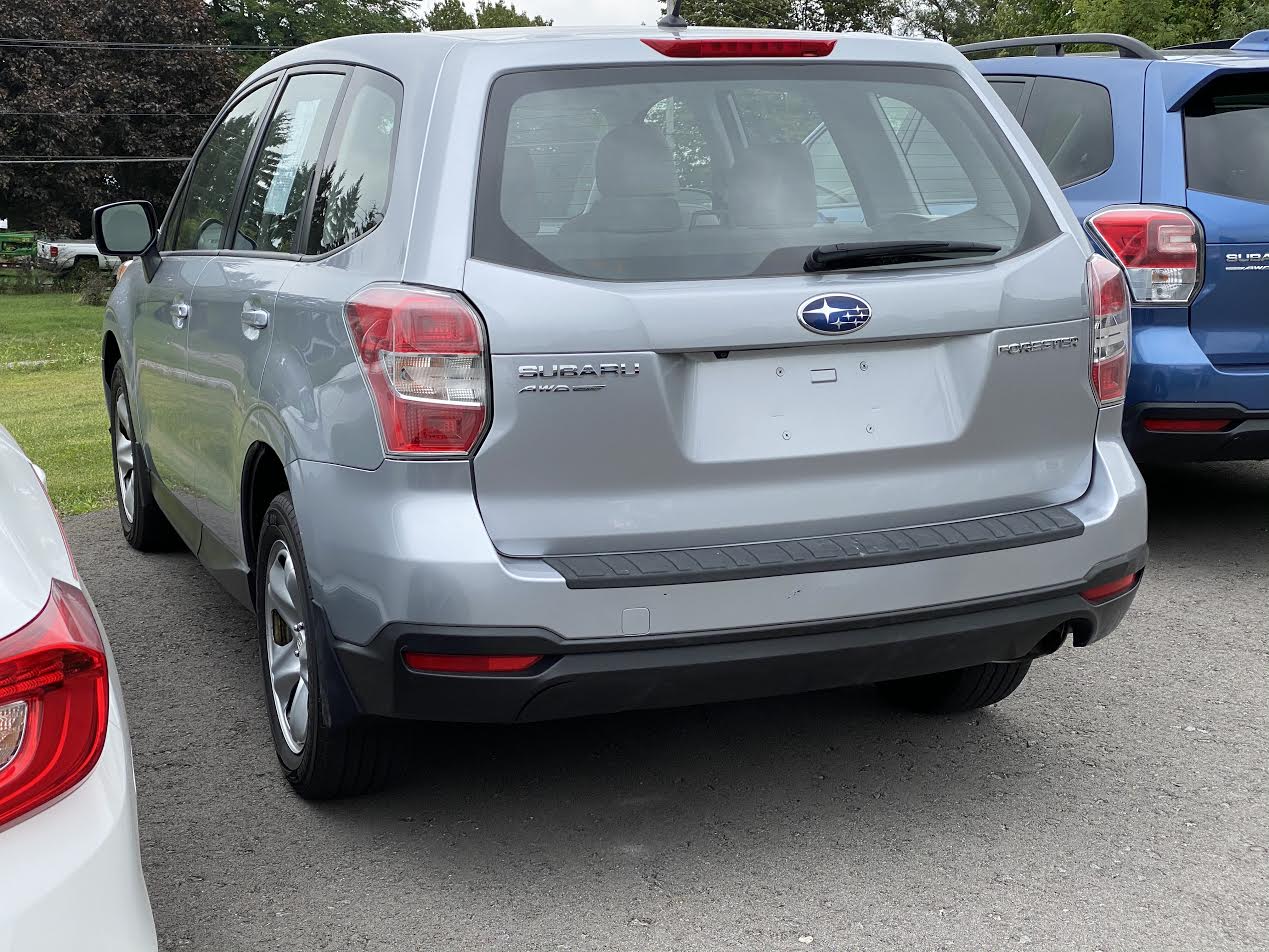2015 Subaru Forester 2.5i