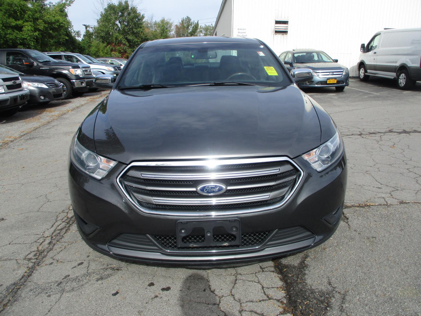 2015 Ford Taurus Limited