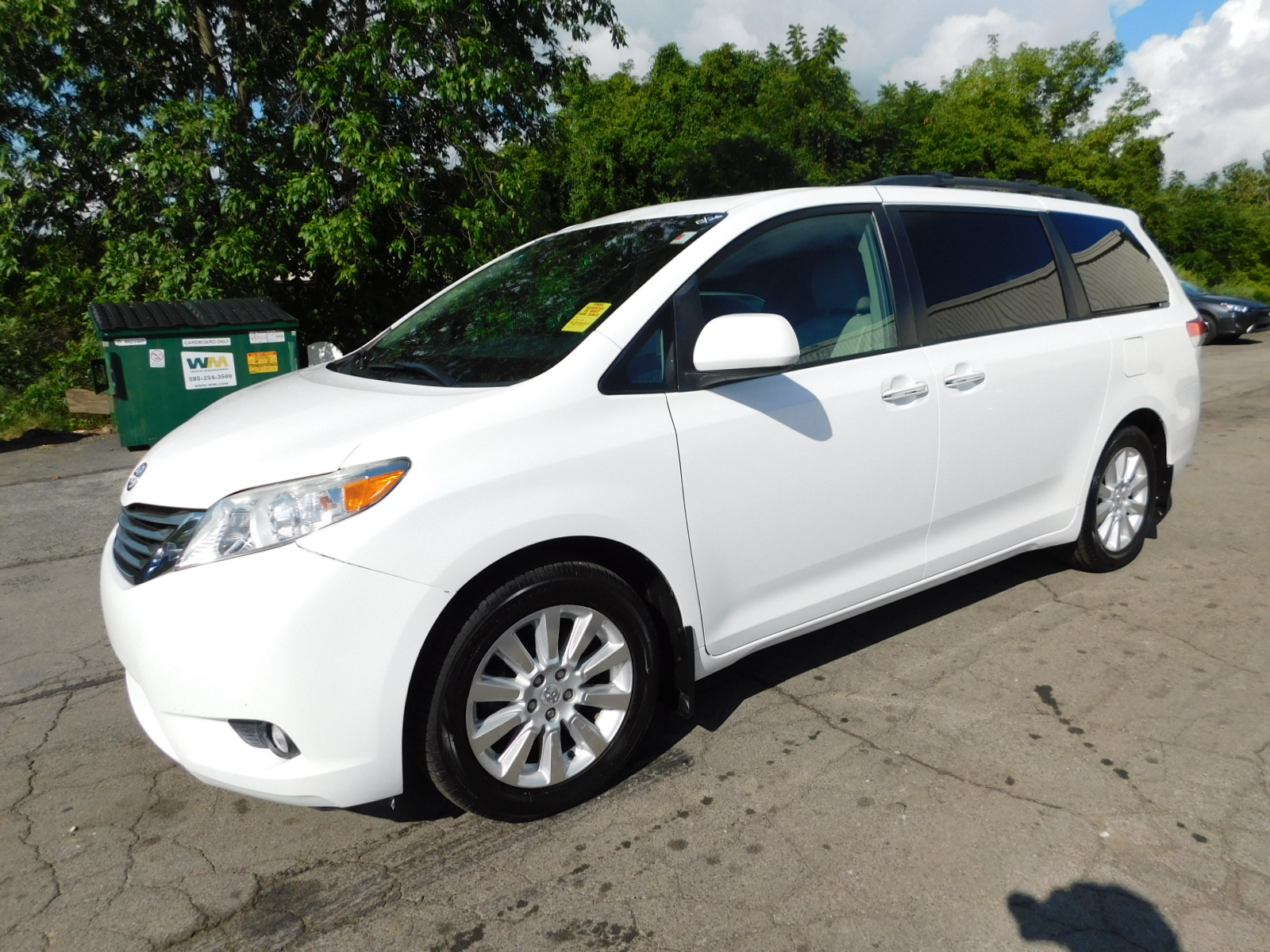 2011 Toyota Sienna XLE